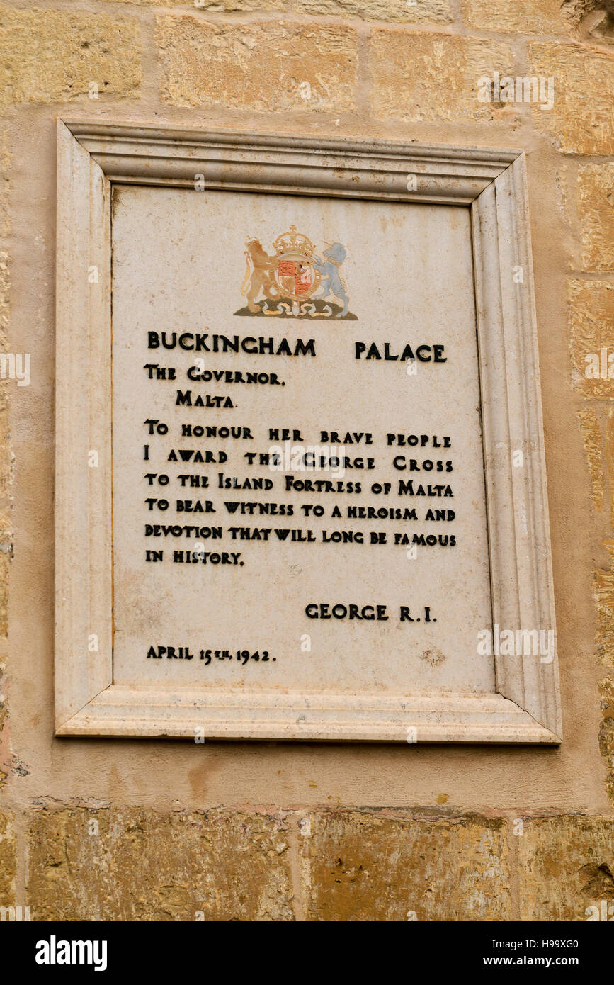 George cross medal hi-res stock photography and images - Alamy