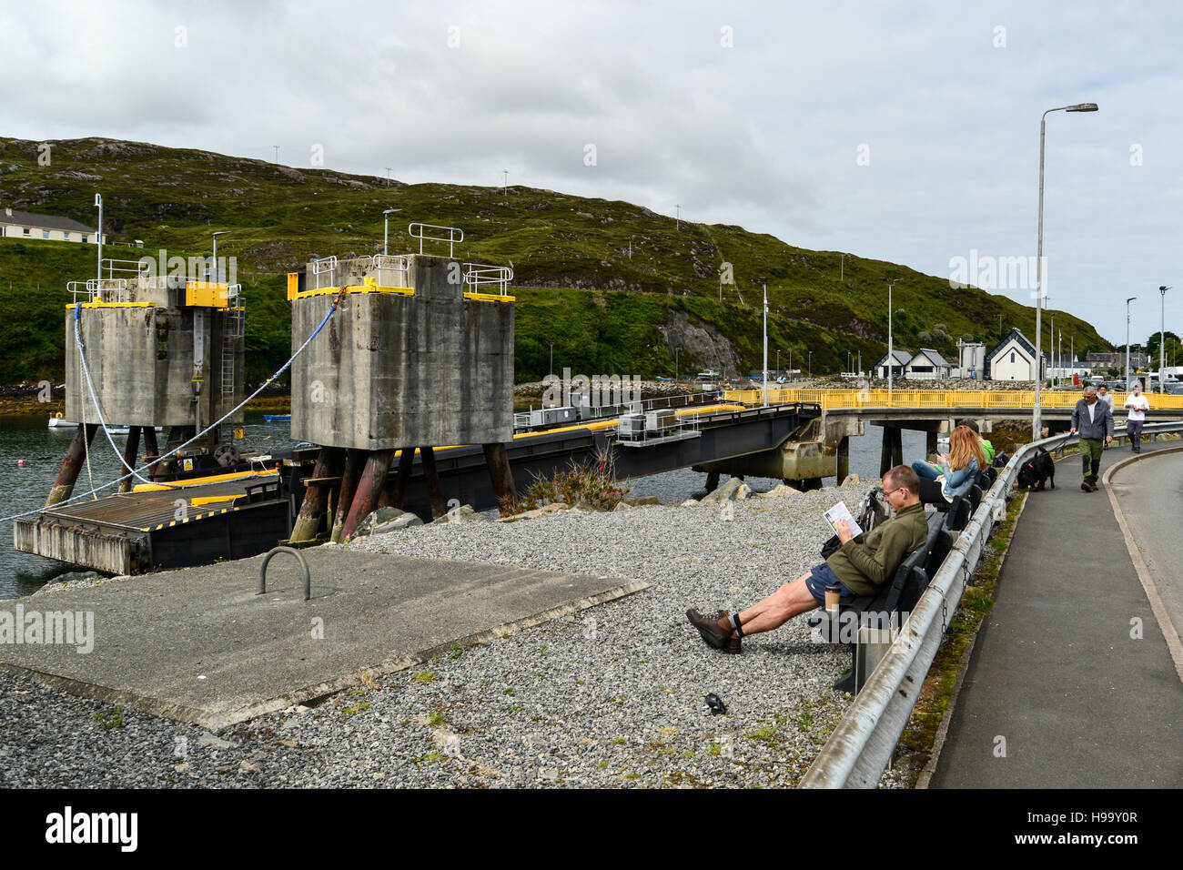 Ferry terminal tarbert isle of harris hi-res stock photography and ...