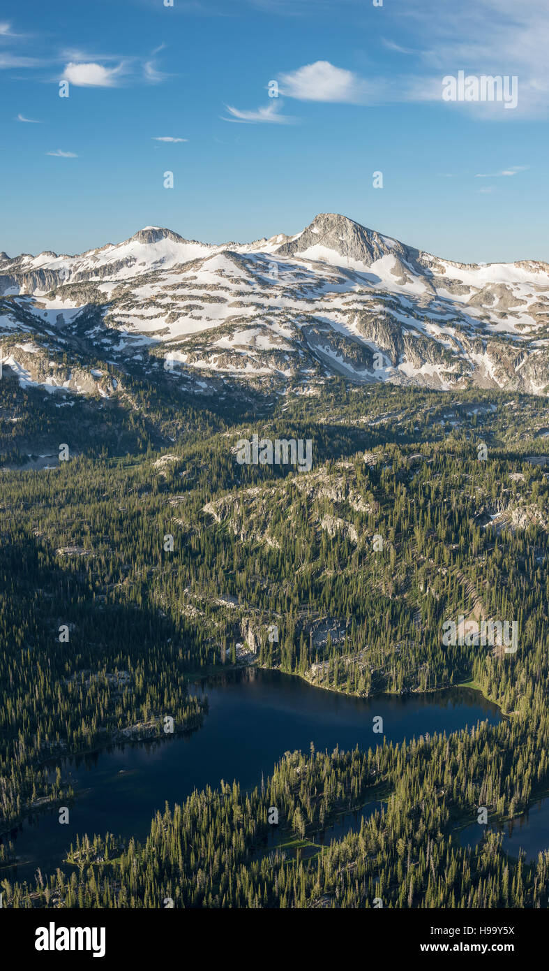 Sub alpine lakes hi-res stock photography and images - Alamy