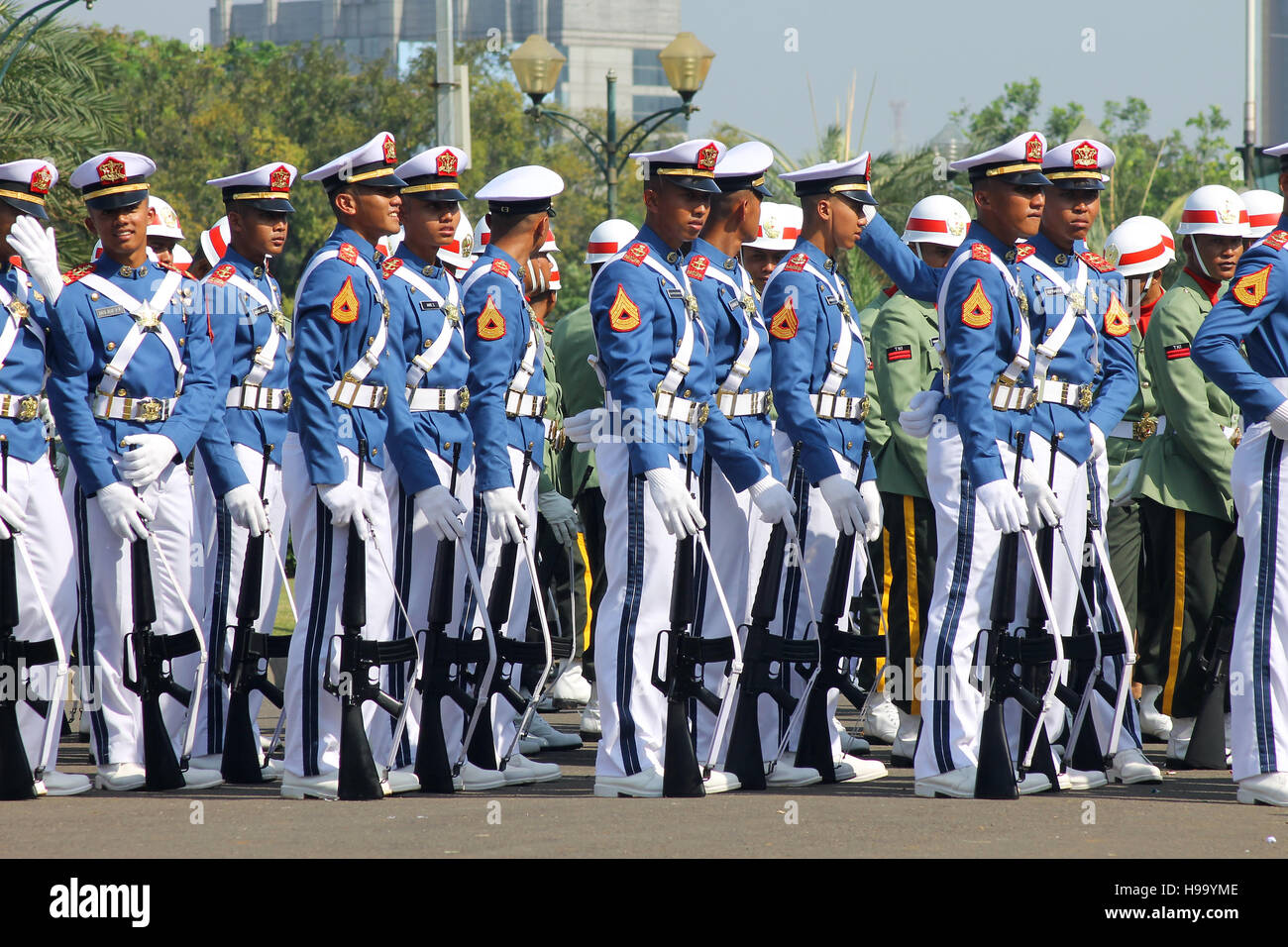 Indonesian military army cadets marching with rifle in independence day ...