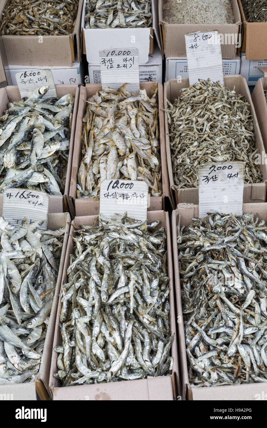 Dried fish market in South Korea Stock Photo - Alamy