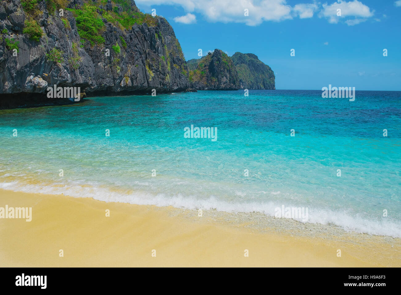 Beautiful tropical beach. Scenic landscape with sandy beach sea and ...