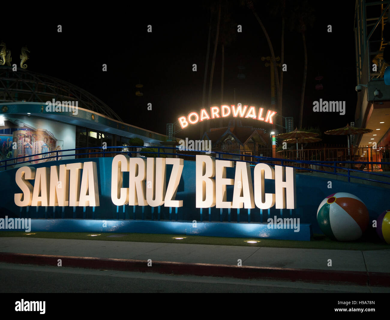 Santa Cruz Beach and Boardwalk, California at night Stock Photo - Alamy