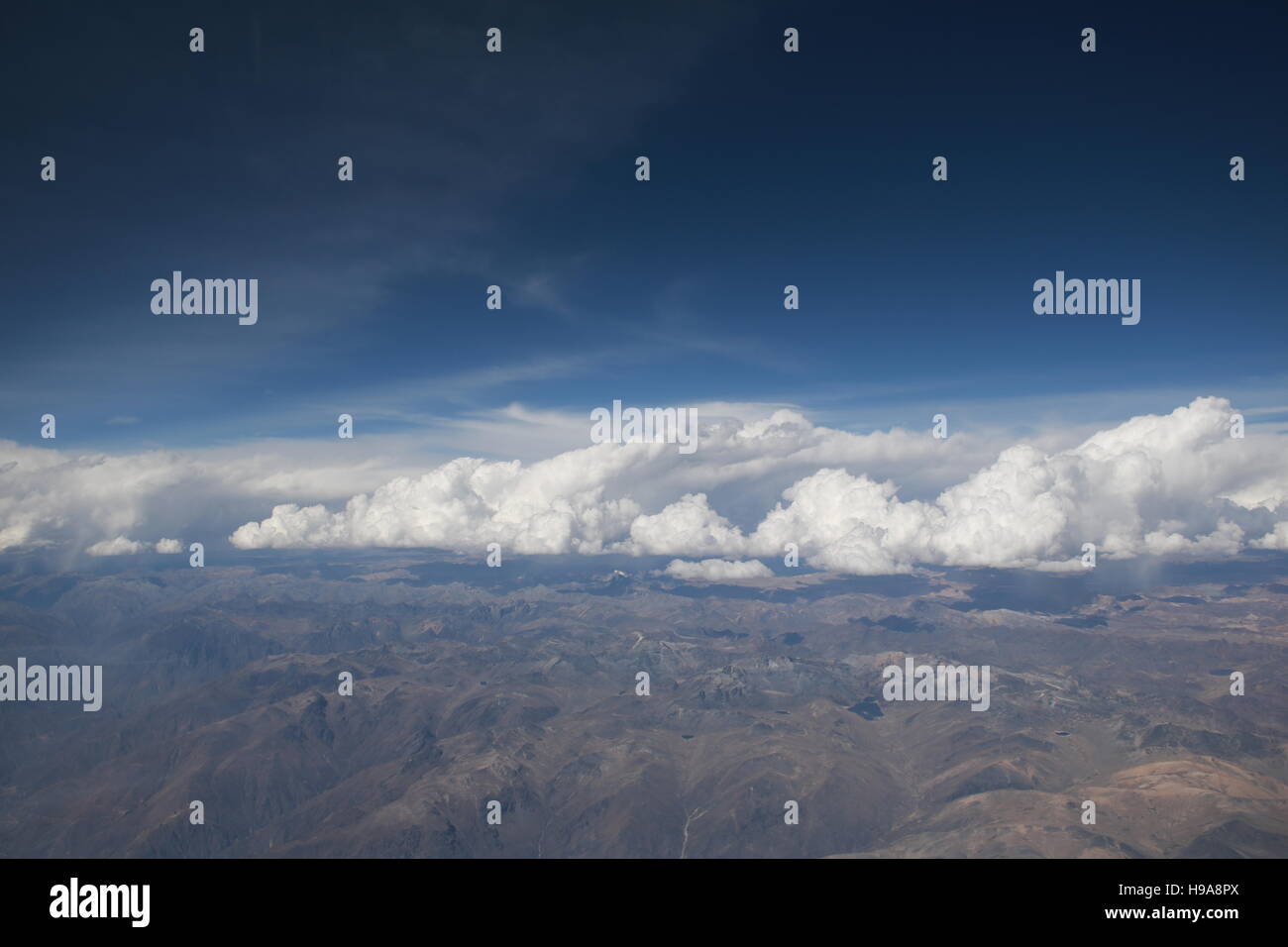 Blue sky high view hi-res stock photography and images - Alamy