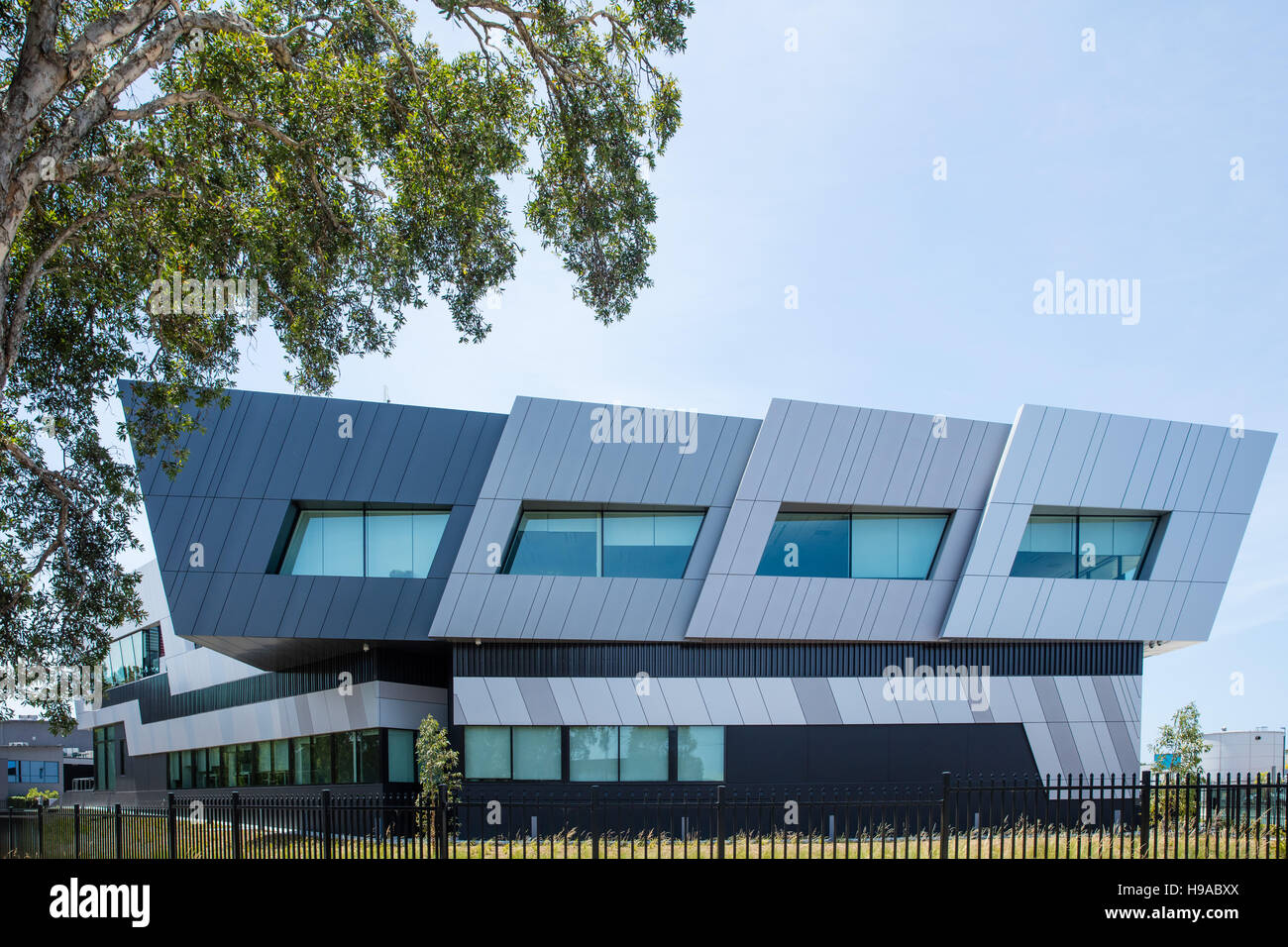 A modern distribution centre on South Sydney Stock Photo - Alamy