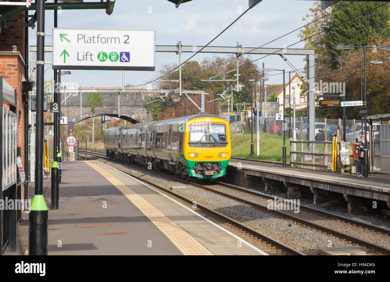 Train arriving at Alvechurch Station, bound for Redditch, Alvechurch ...