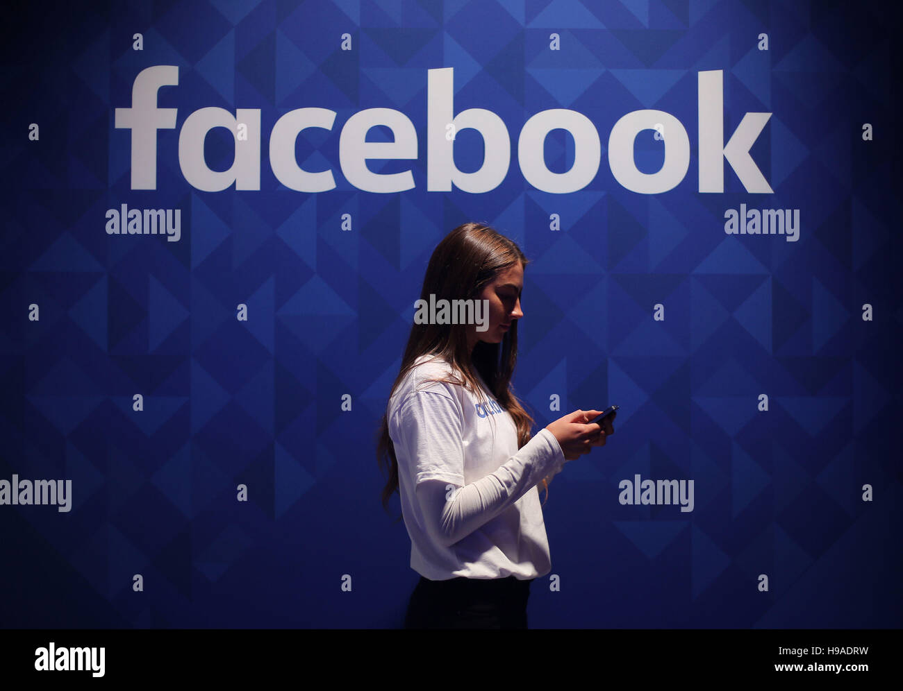 Facebook ireland headquarters hi-res stock photography and images - Alamy