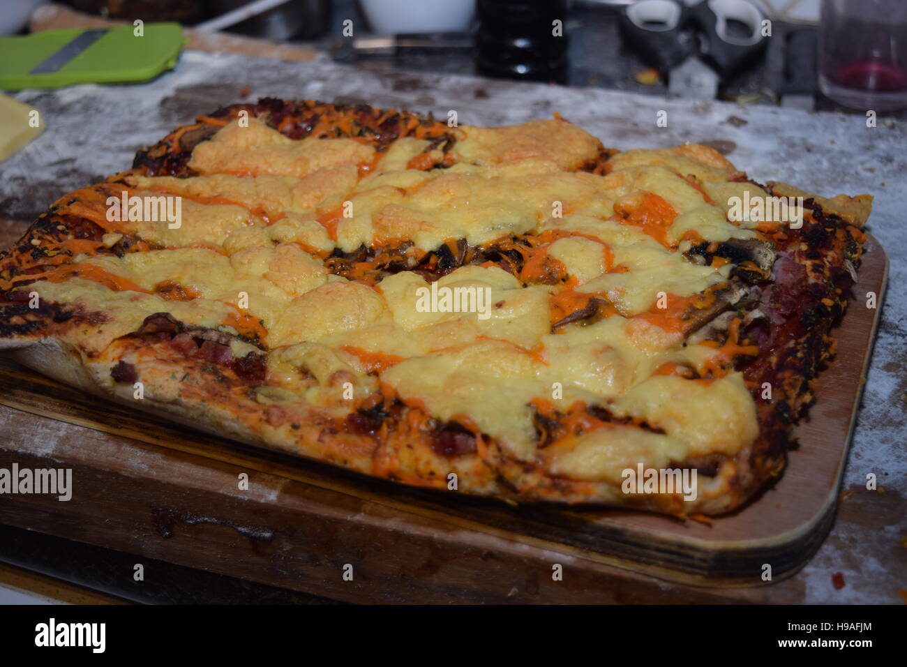 Crispy edges hi-res stock photography and images - Alamy