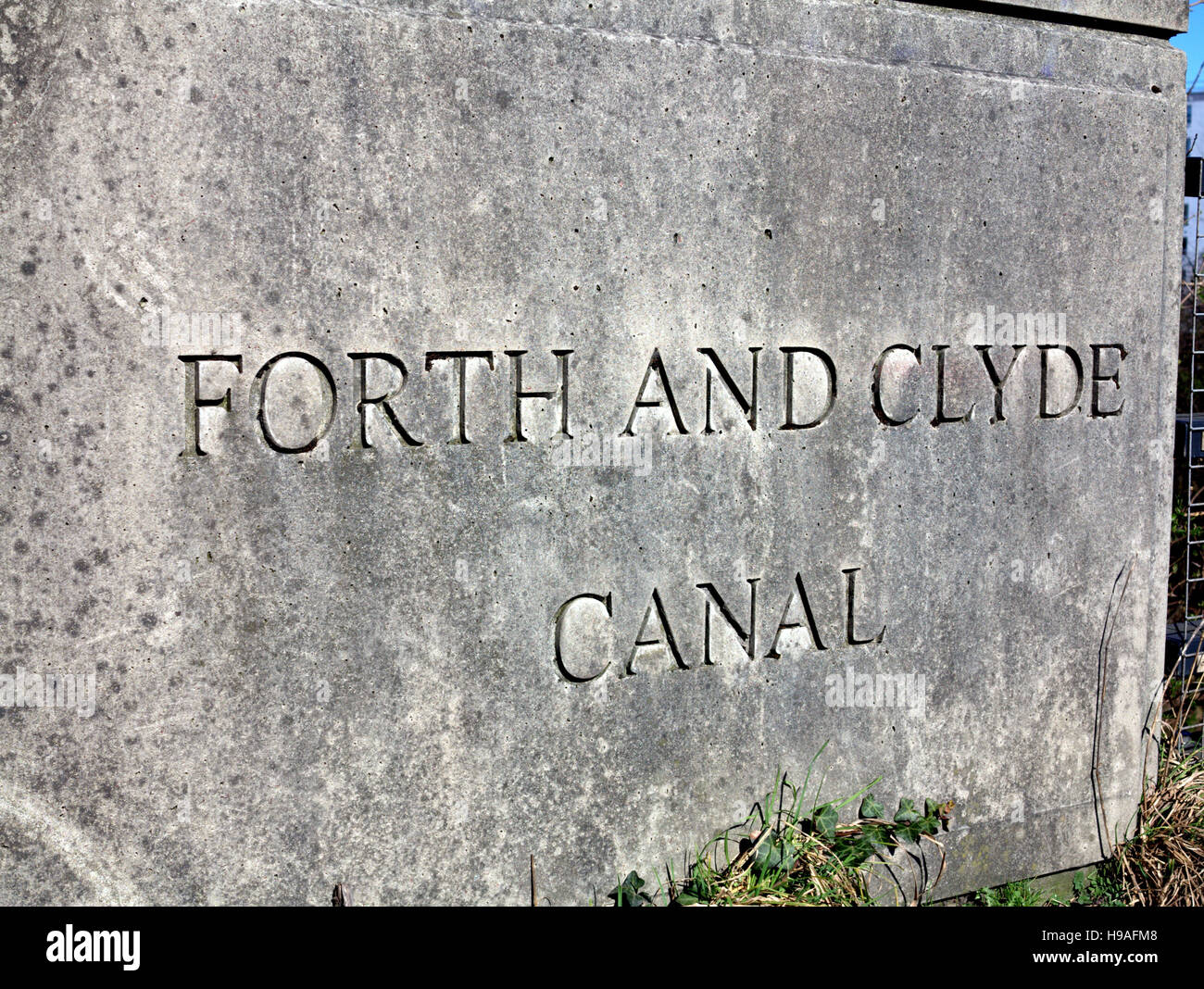 Bridge sign sculpted in stone Forth and Clyde canal, a82 road ...