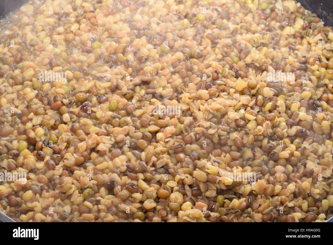 Large pot green lentils Stock Photo - Alamy