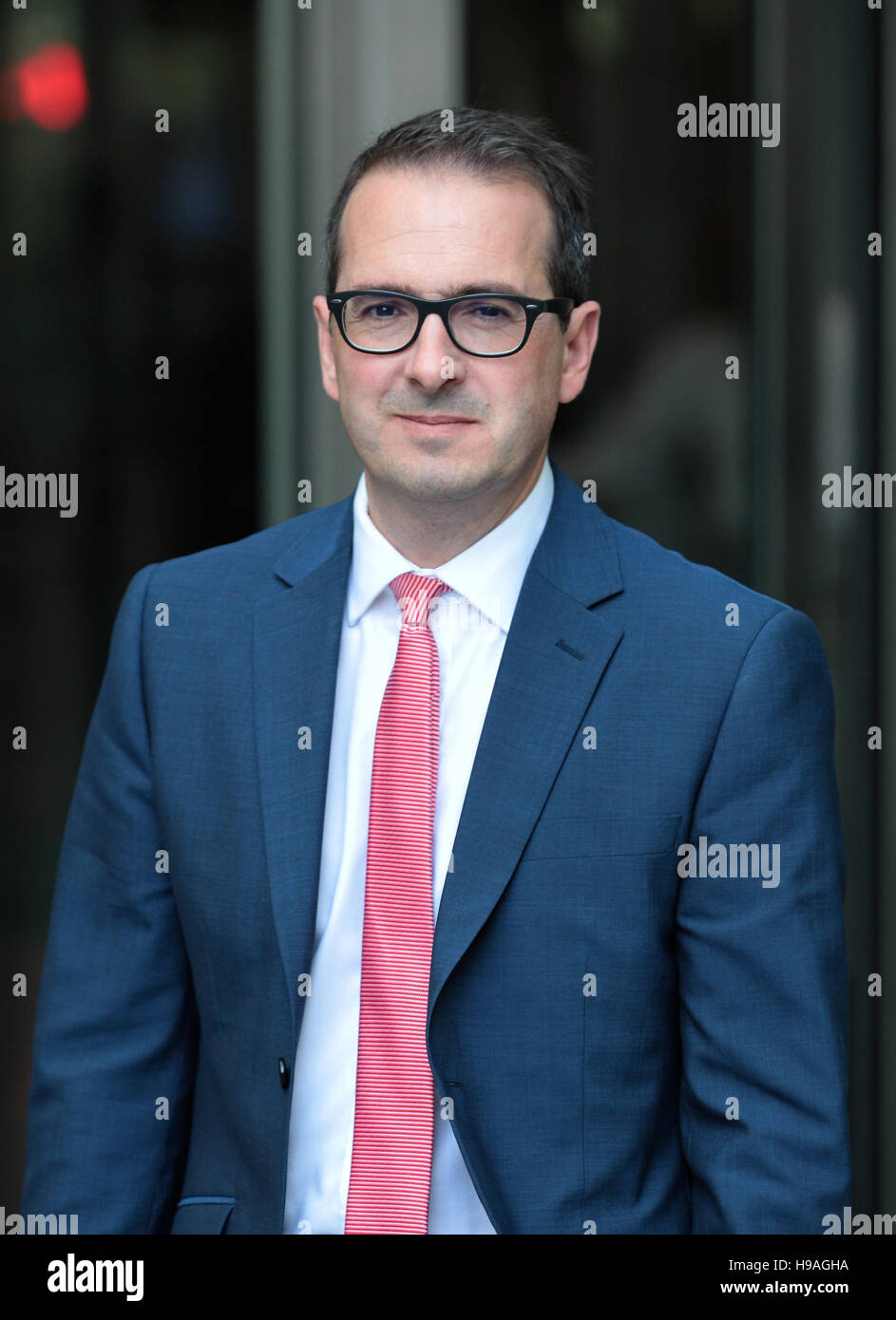 Owen smith hi-res stock photography and images - Alamy