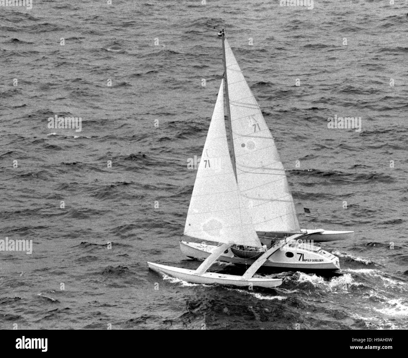 Single handed yacht racing Black and White Stock Photos & Images - Alamy