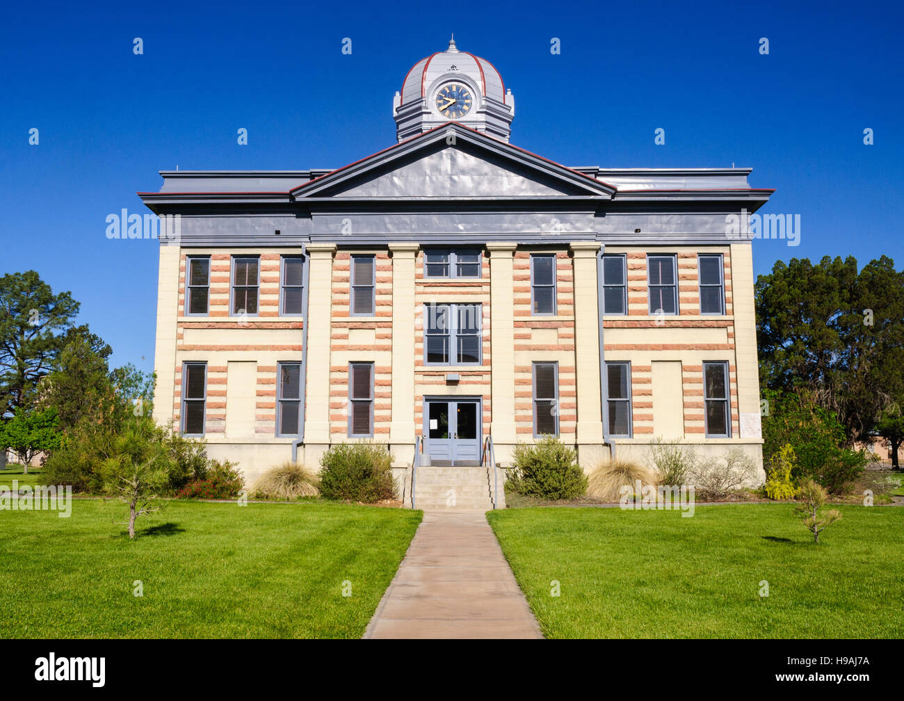 Jeff Davis County Courthouse Stock Photo - Alamy