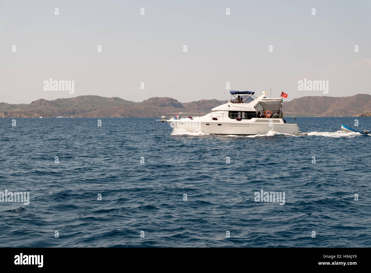 Speed yatch crusing on the sea, Turkey Stock Photo - Alamy