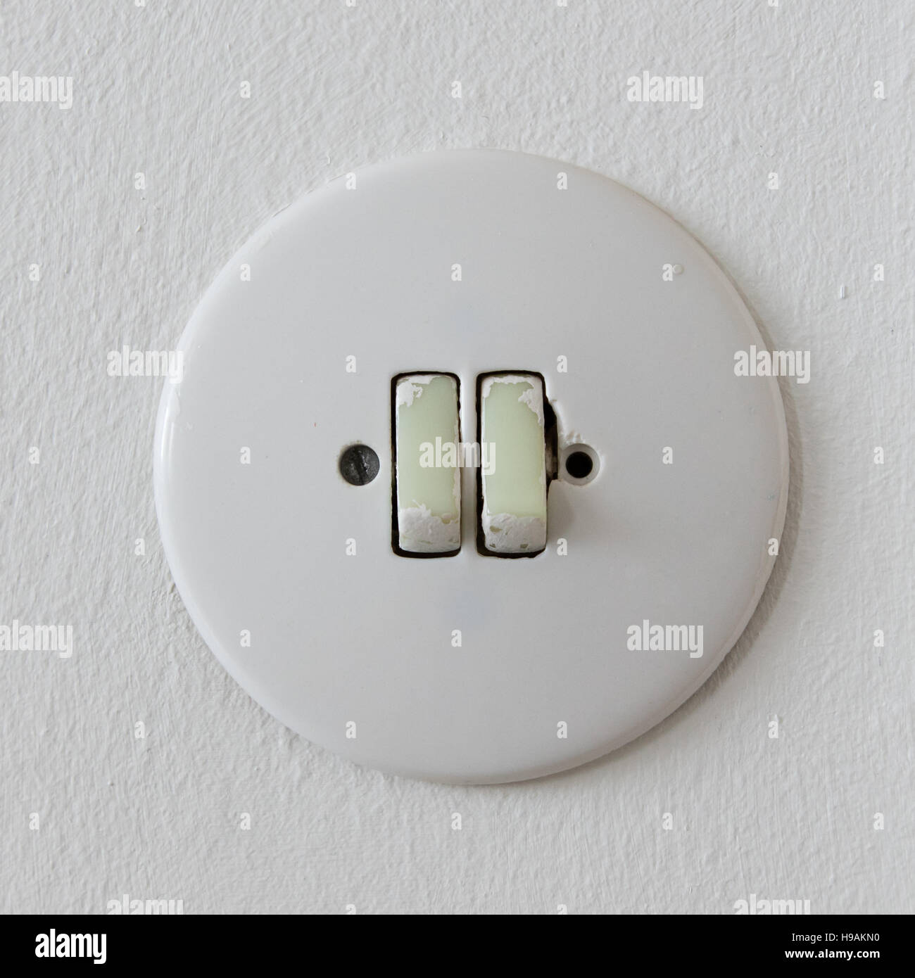 Old light switch hi-res stock photography and images - Alamy