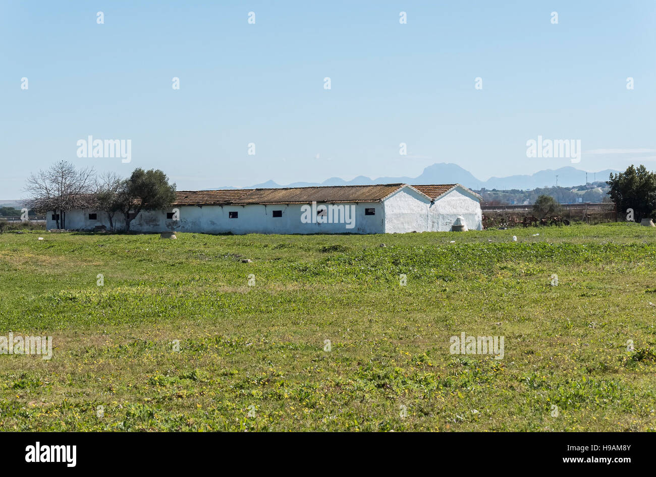 Farm in the countryside Stock Photo - Alamy