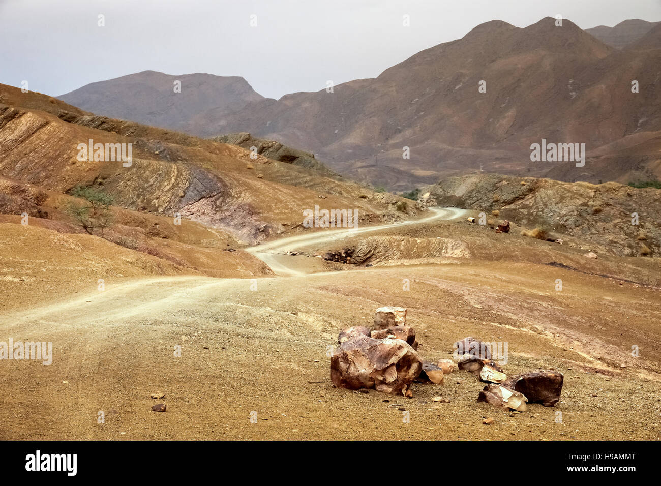 Corrugated gravel road through Draa valley, Morocco Stock Photo - Alamy