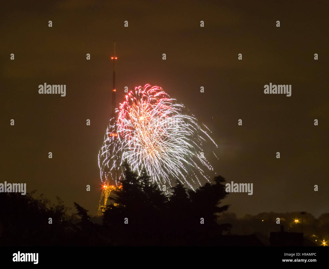Fireworks over Crystal Palaca transmitting station on the Guy Fawkes ...