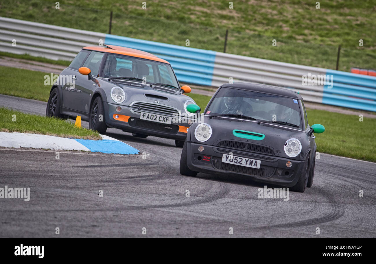 Racing minis hi-res stock photography and images - Alamy