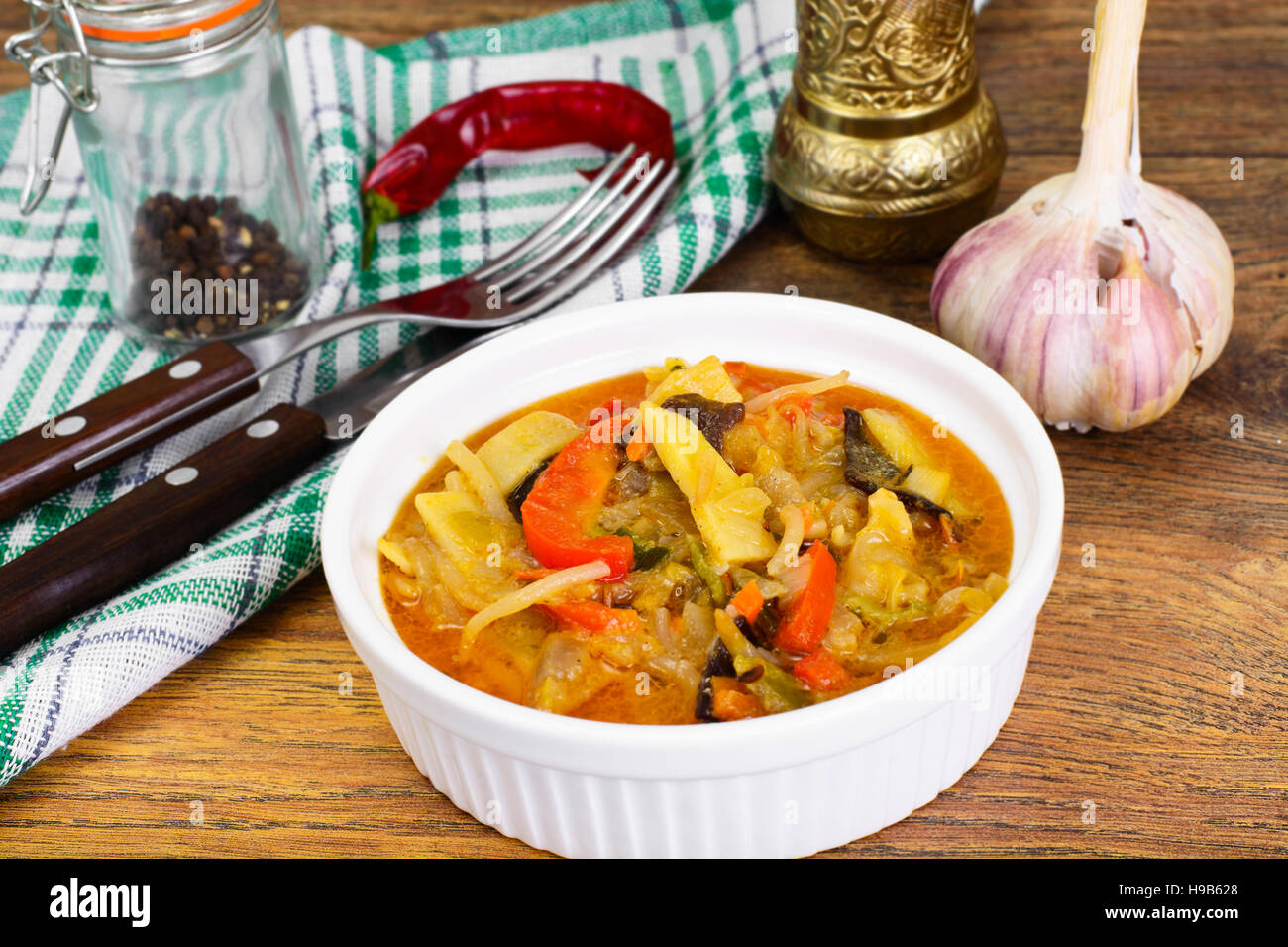 Bean Sprouts with Bell Peppers, Mushrooms Mun, Onions, Bamboo Shoots ...