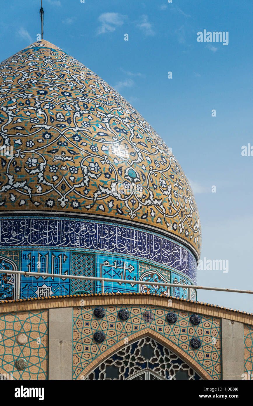 Colorful tiled dome in Yazd mosque ,Iran Stock Photo - Alamy