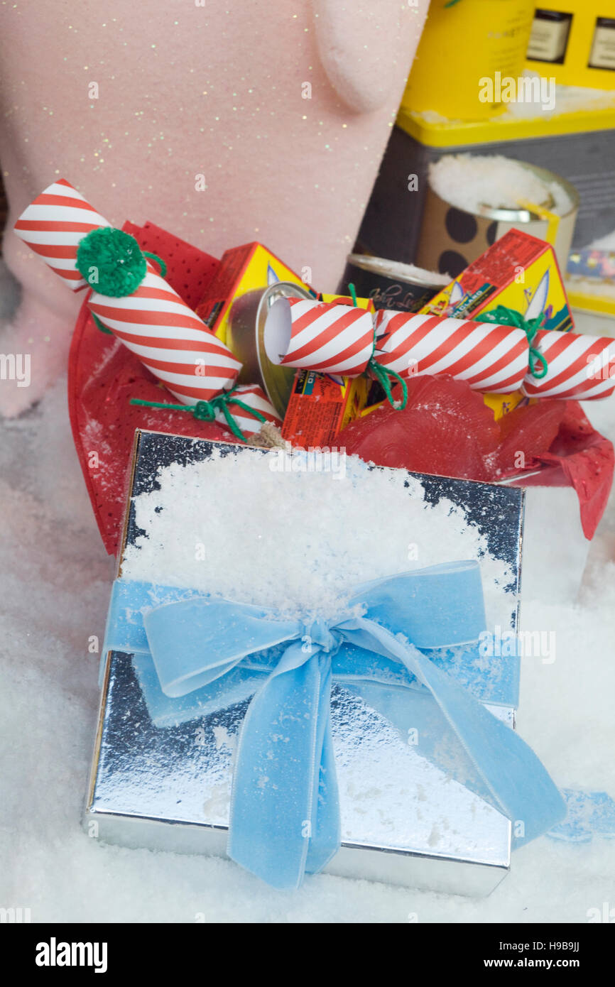 Christmas Present and cracker Decorations Stock Photo - Alamy