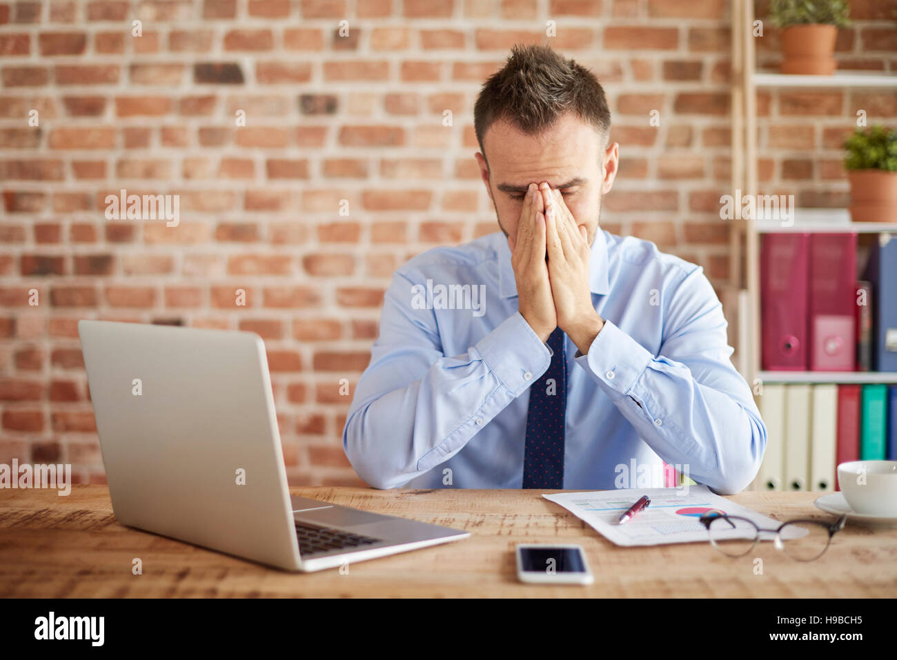 Tiring working day hi-res stock photography and images - Alamy