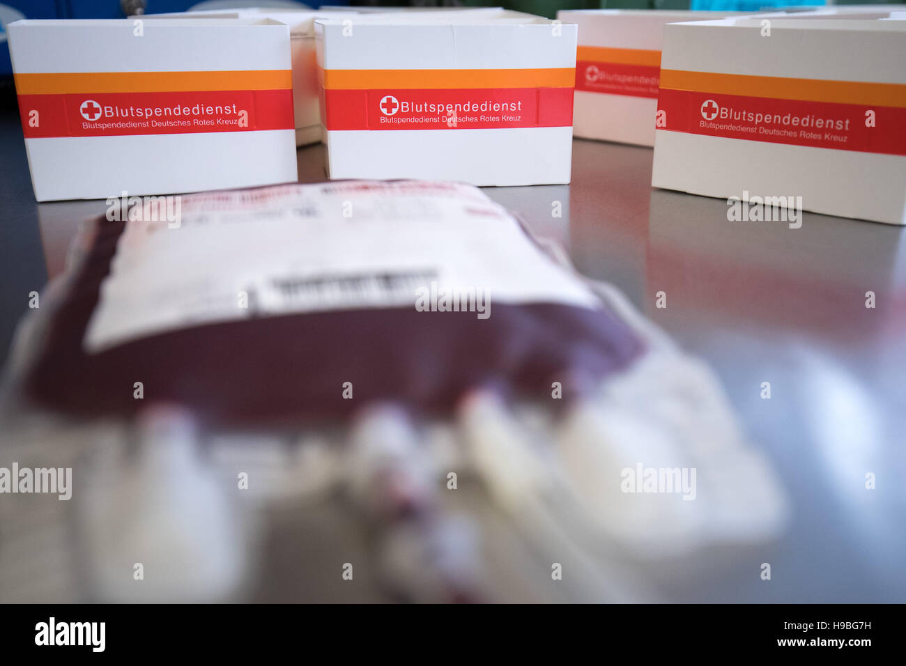 Red Blood Bags High Resolution Stock Photography and Images - Alamy