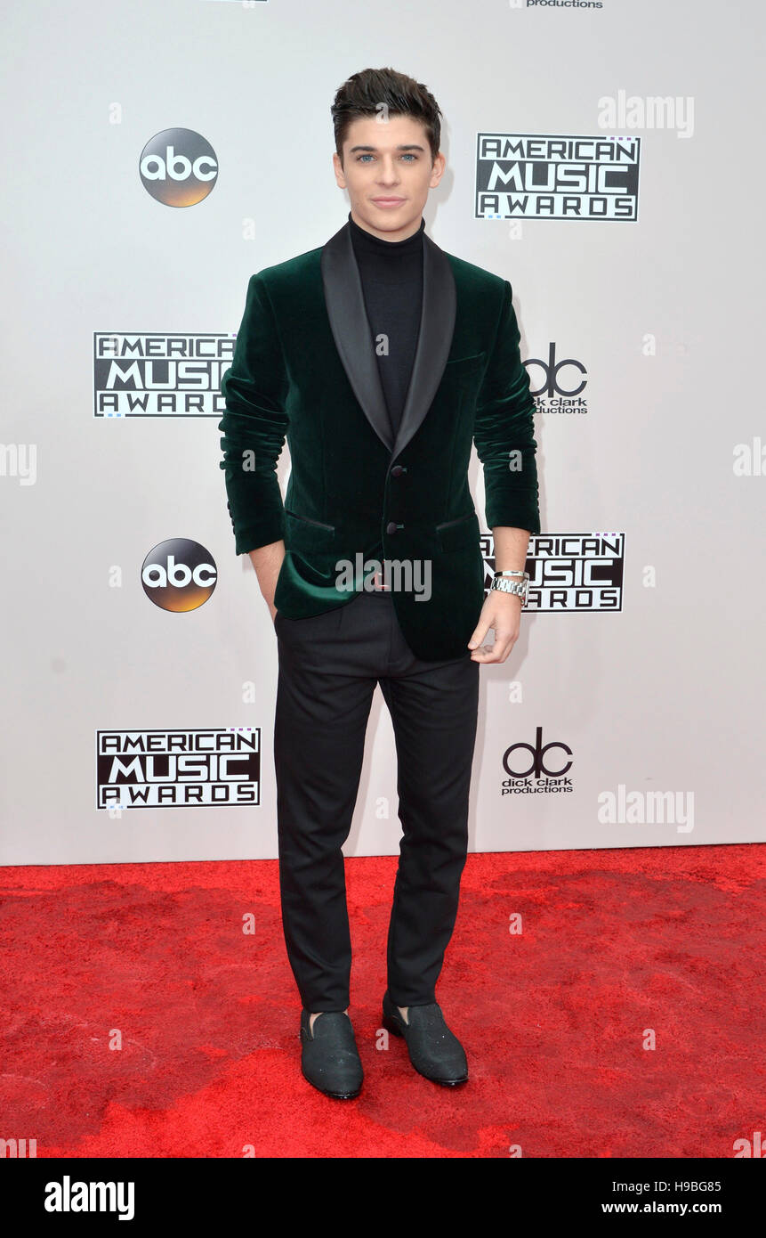 Los Angeles, Ca, USA. 20th Nov, 2016. Sean O'Donnell at the 44th Annual ...