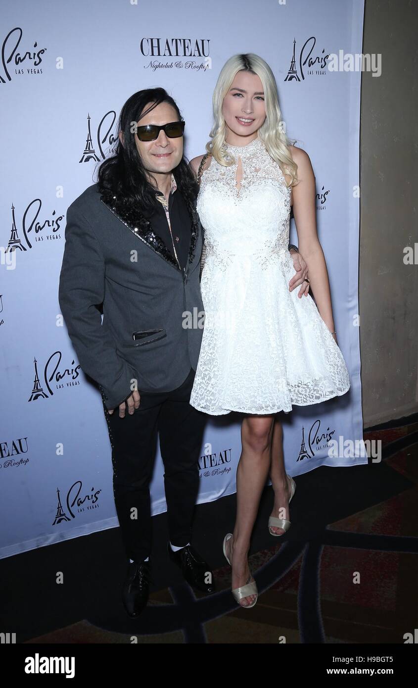 Las Vegas, NV, USA. 20th Nov, 2016. Corey Feldman, Courtney Anne ...