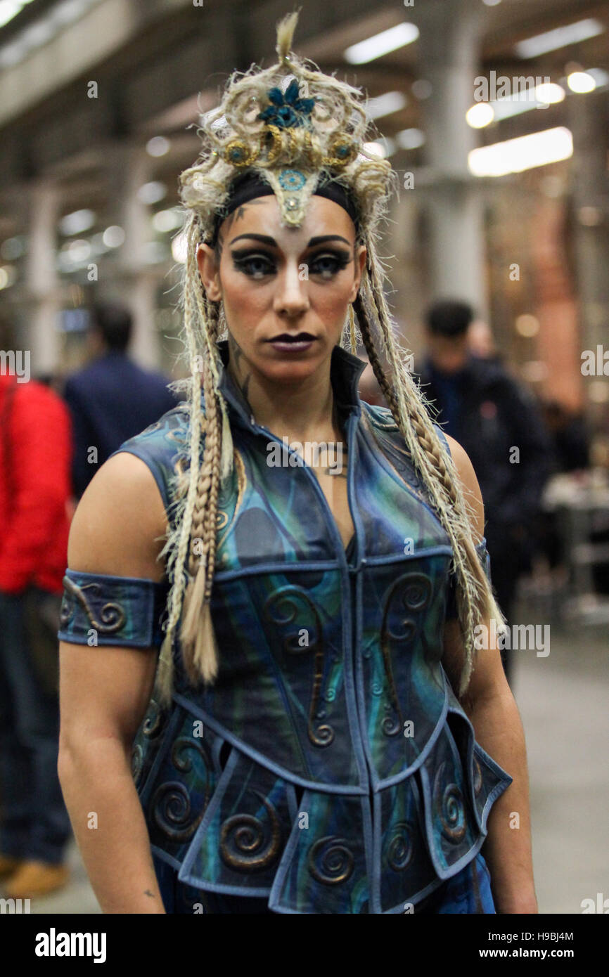 Sarah cox hi-res stock photography and images - Alamy