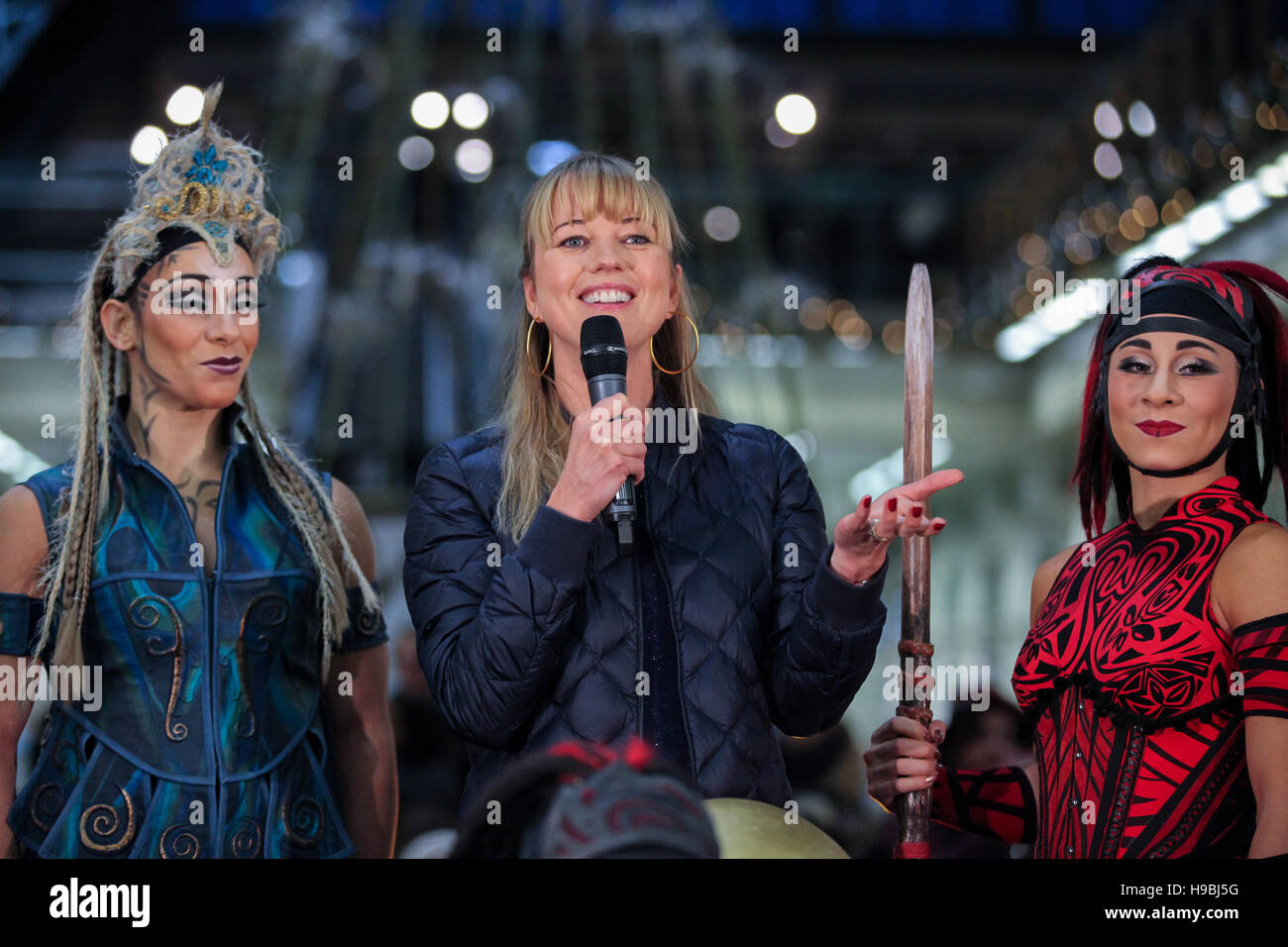 Sarah cox bbc hi-res stock photography and images - Alamy