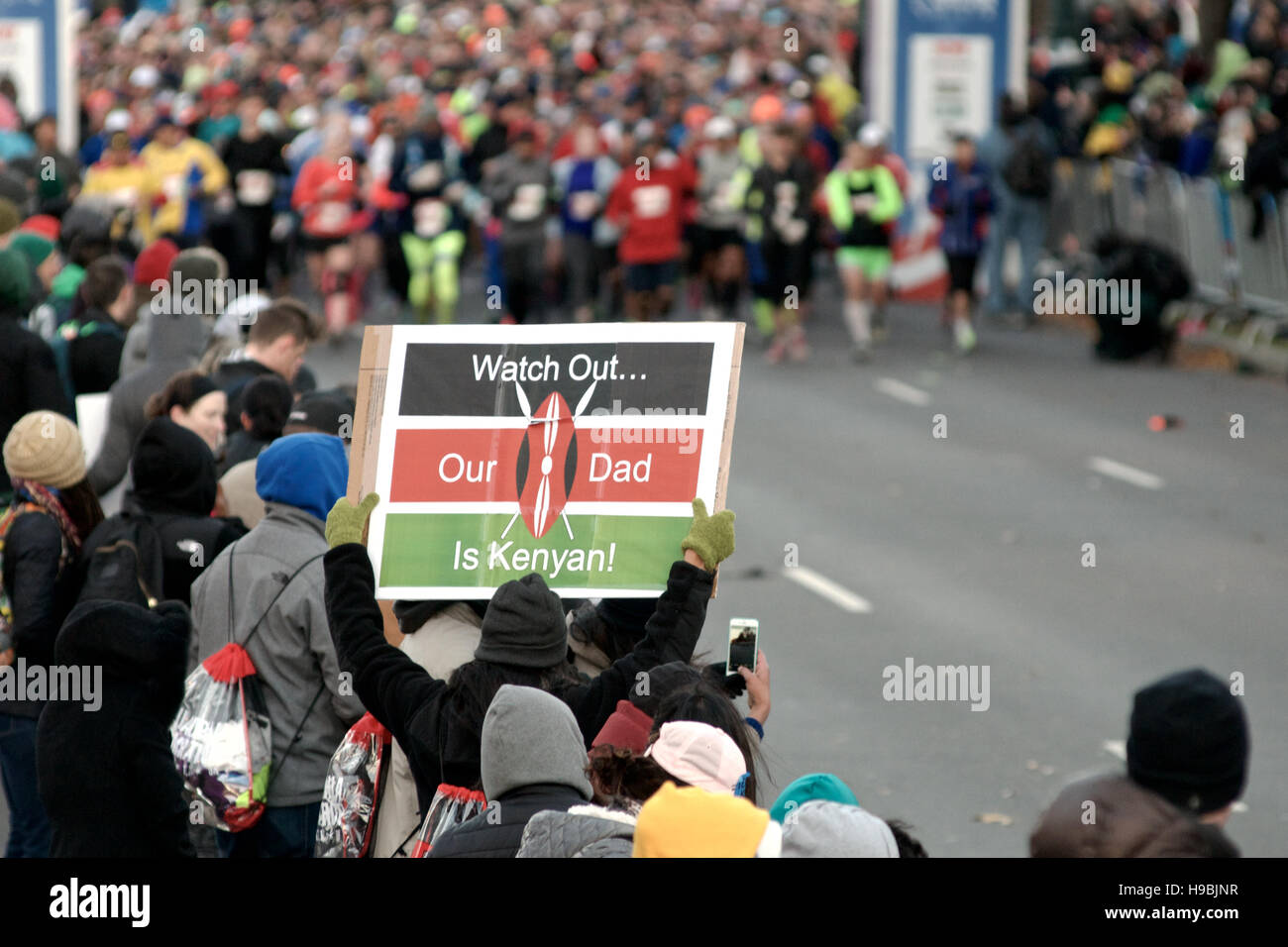 Crowd Cheering On Marathon Runners High Resolution Stock Photography ...