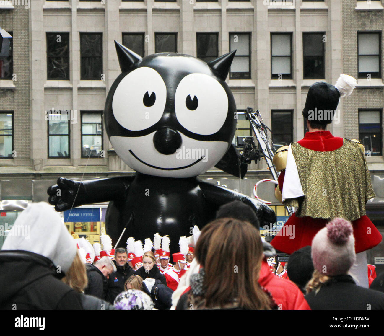 New York, NY, USA. 21st Nov, 2016. Felix the Cat parade float at NBC's ...