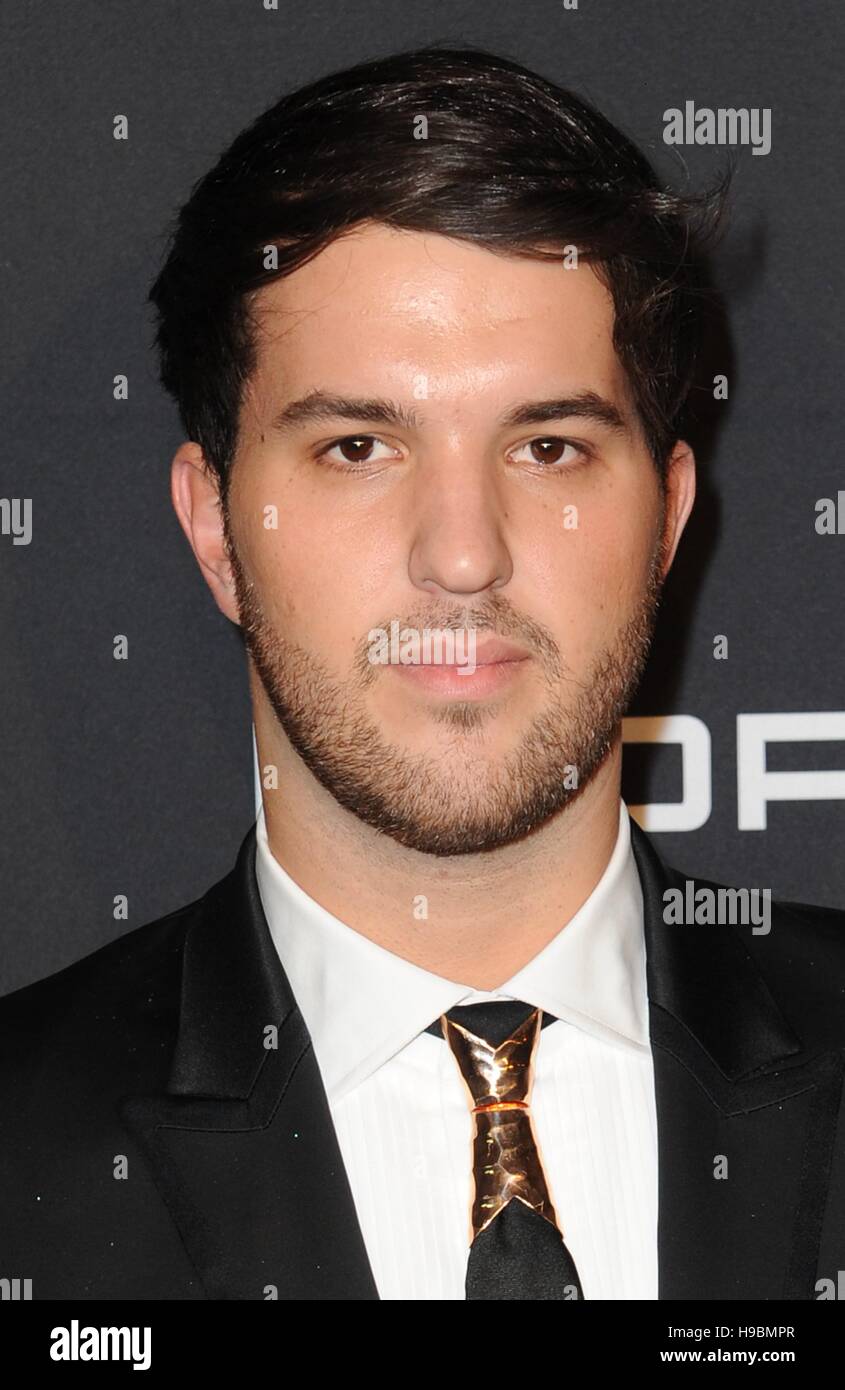 New York, NY, USA. 21st Nov, 2016. Andrew Bernstein at arrivals for ...
