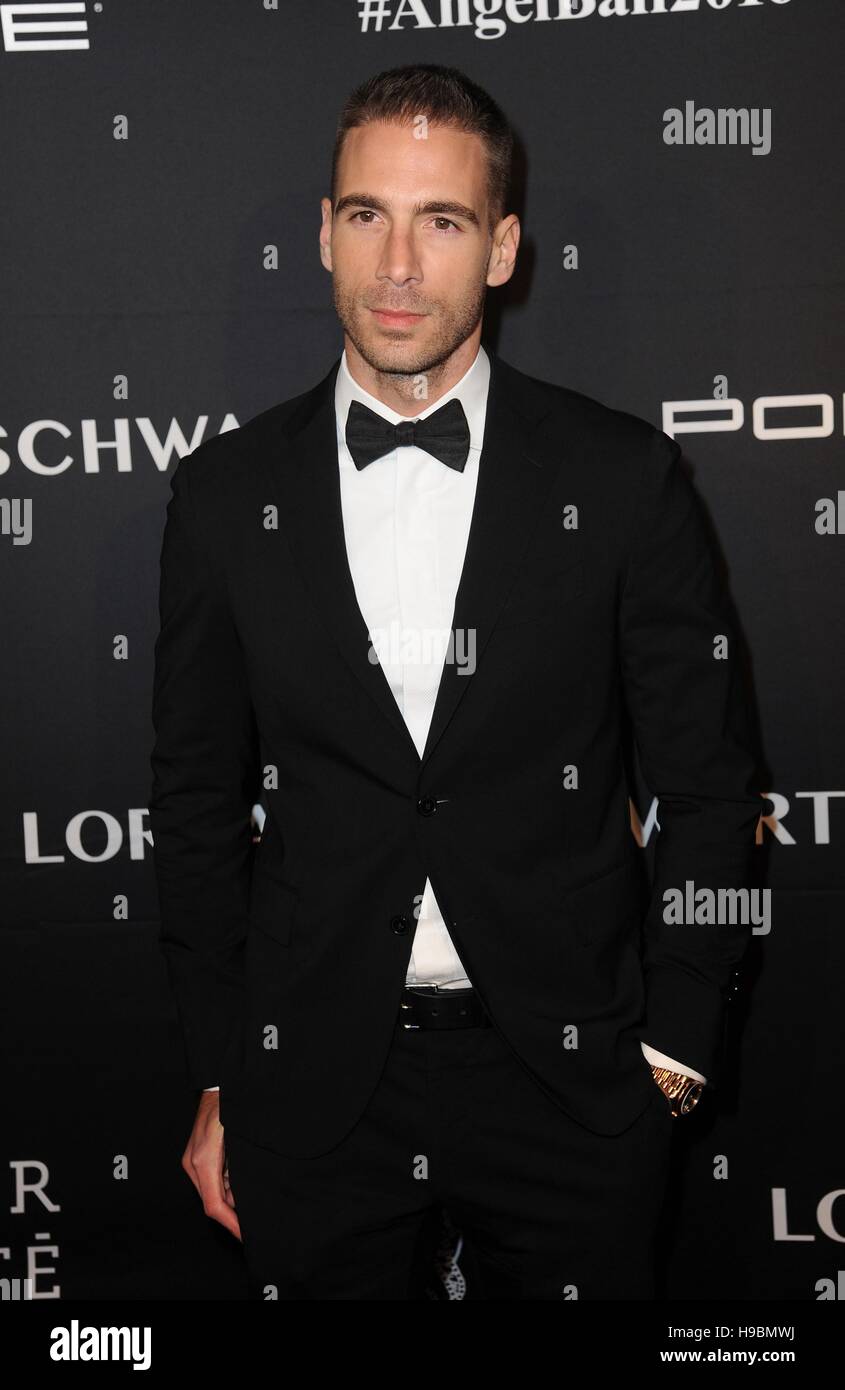 New York, NY, USA. 21st Nov, 2016. Simon Huck at arrivals for Gabrielle ...