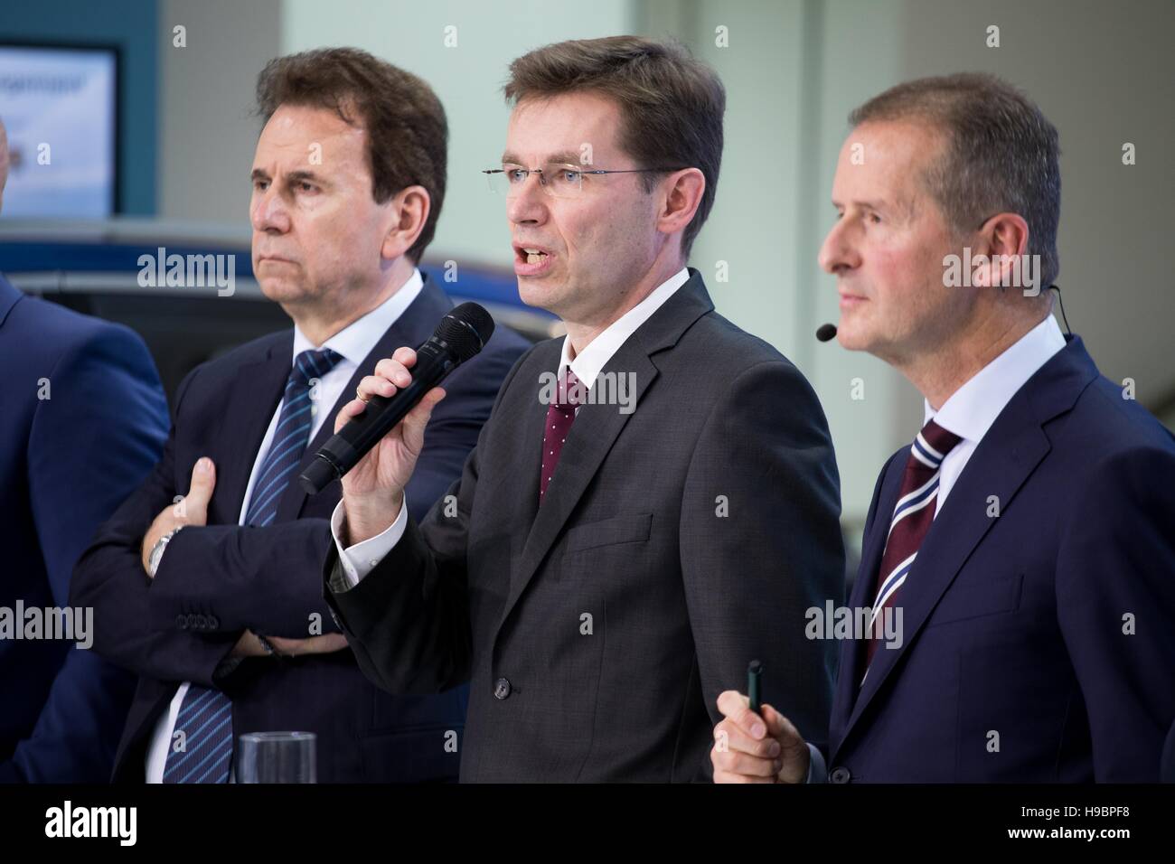 Wolfsburg, Germany. 22nd Nov, 2016. Volkswagen head human resources ...