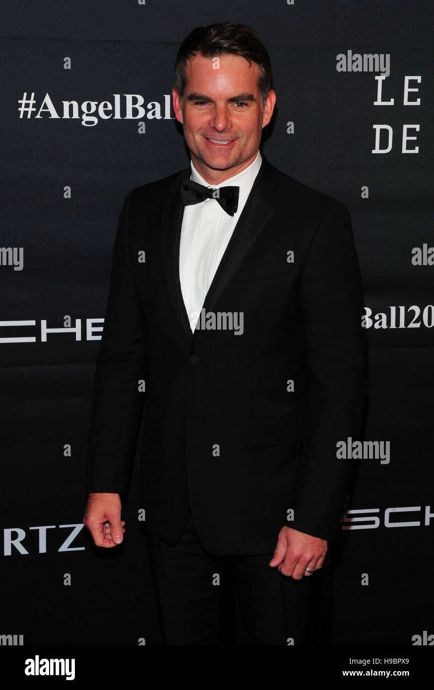 New York, USA. 21st November, 2016. Jeff Gordon attends the 2016 Angel ...