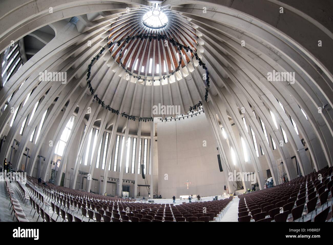 Last works in Warsaw’s Temple of Divine Providence on November 11, 2016 ...