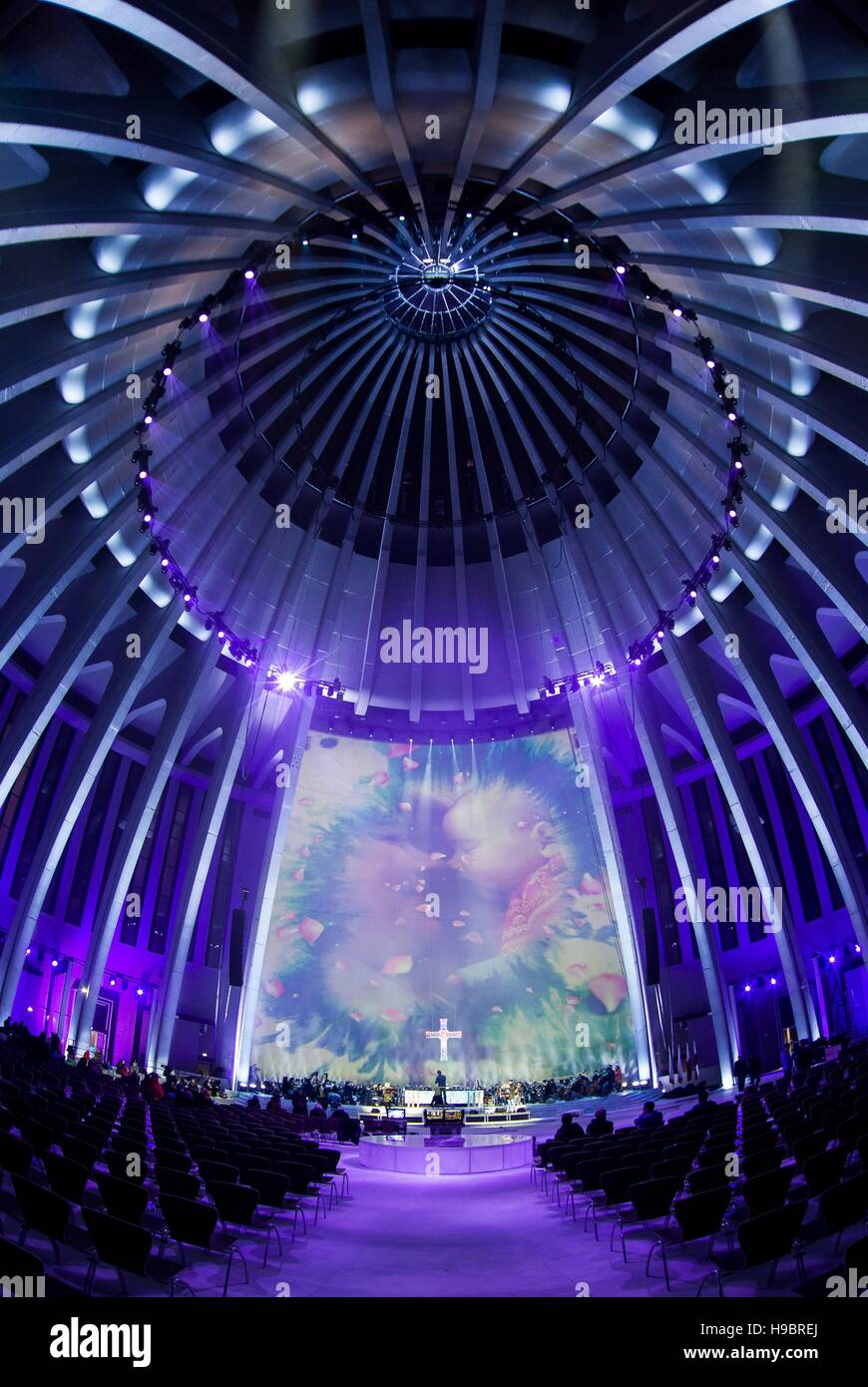 Last works in Warsaw’s Temple of Divine Providence on November 11, 2016 ...