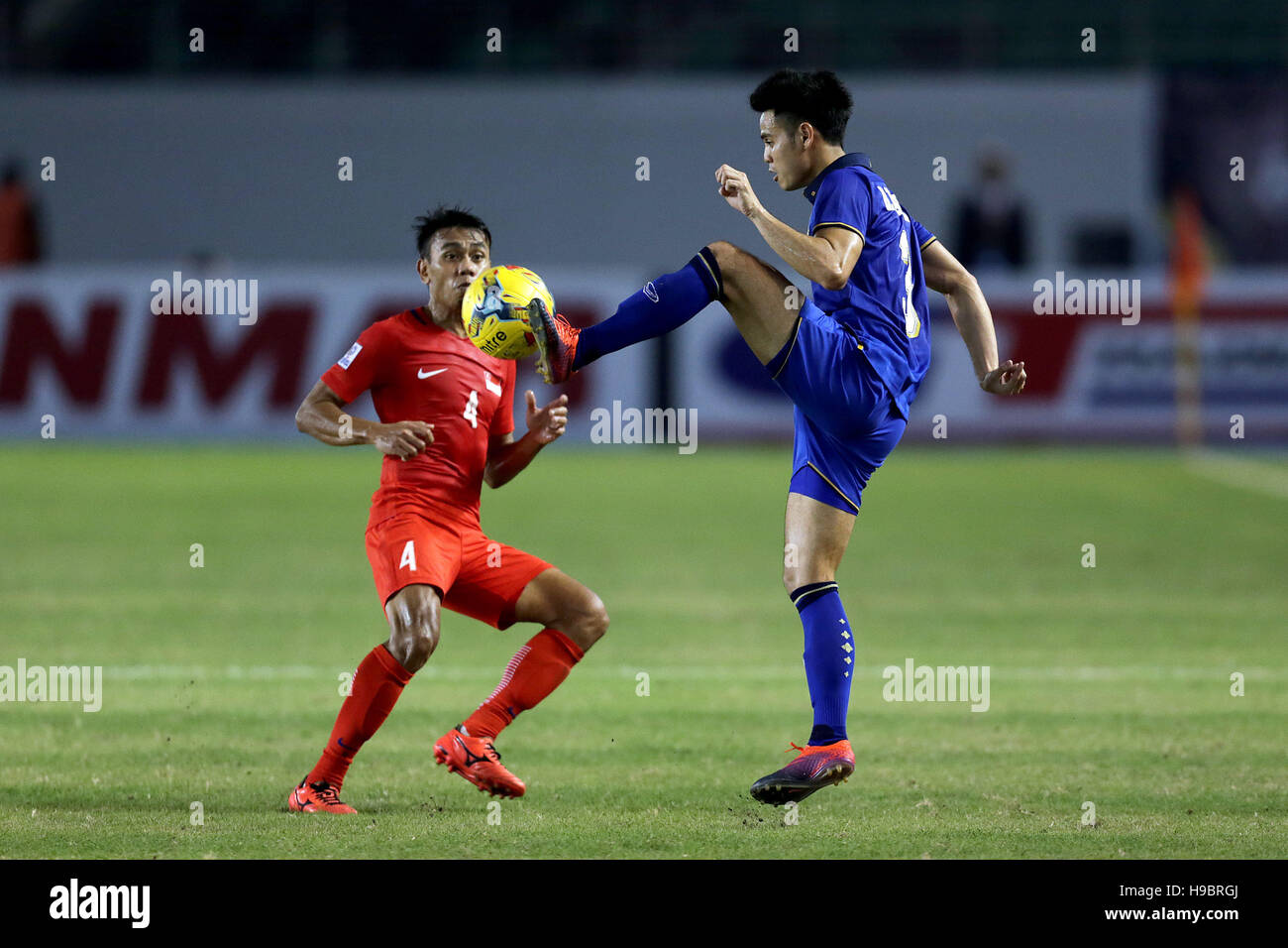 Bulacan, Philippines. 22nd Nov, 2016. Theerathon Bunmathan of Thailand ...