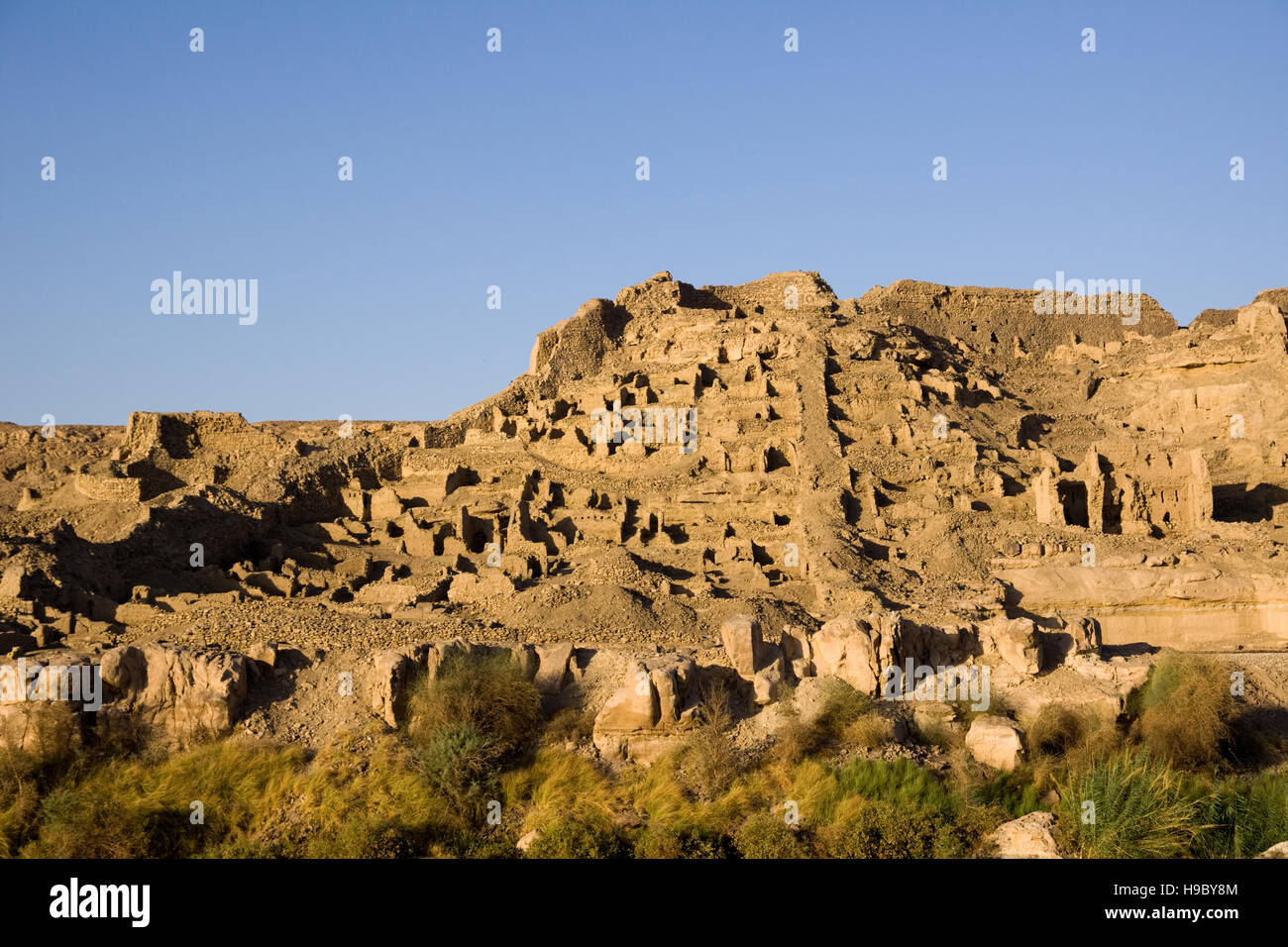 village and nature along the nile river in egypt Stock Photo - Alamy