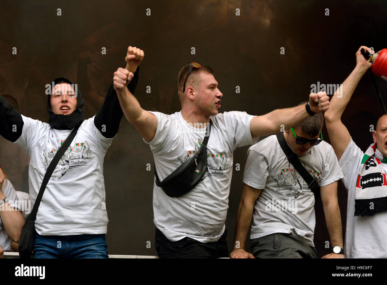 Legia Warsaw fans at PGE Narodowy stadium in Warsaw Stock Photo - Alamy