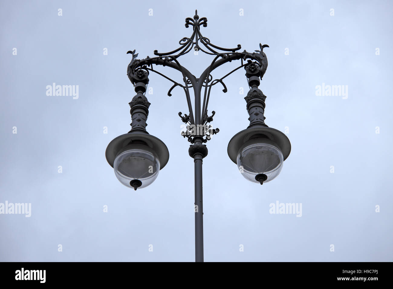 Street lamps on lamppost in Pariser Platz near the Brandenburg Gate ...