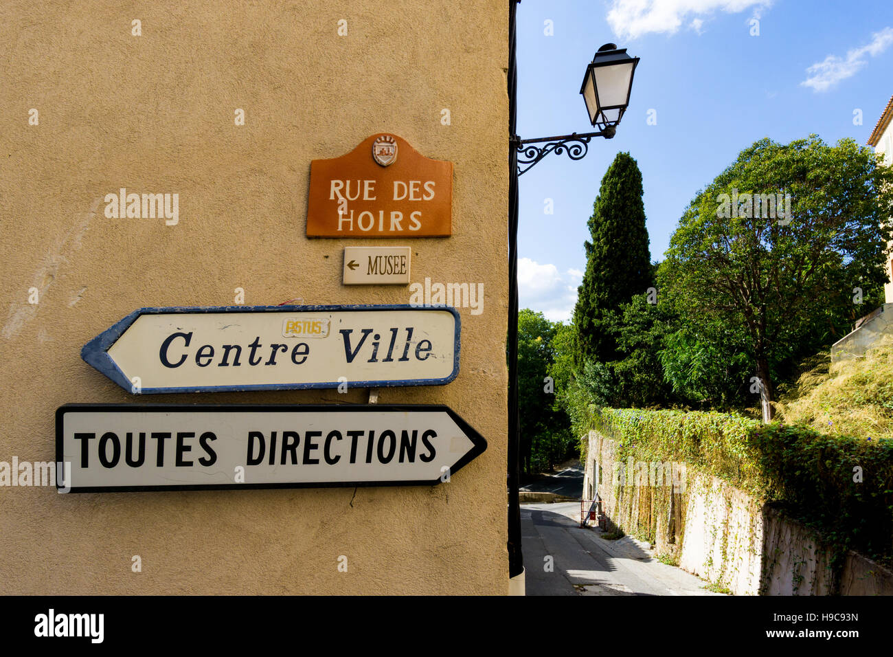 Toutes Directions and Centre Ville signs in the South of France hilltop ...