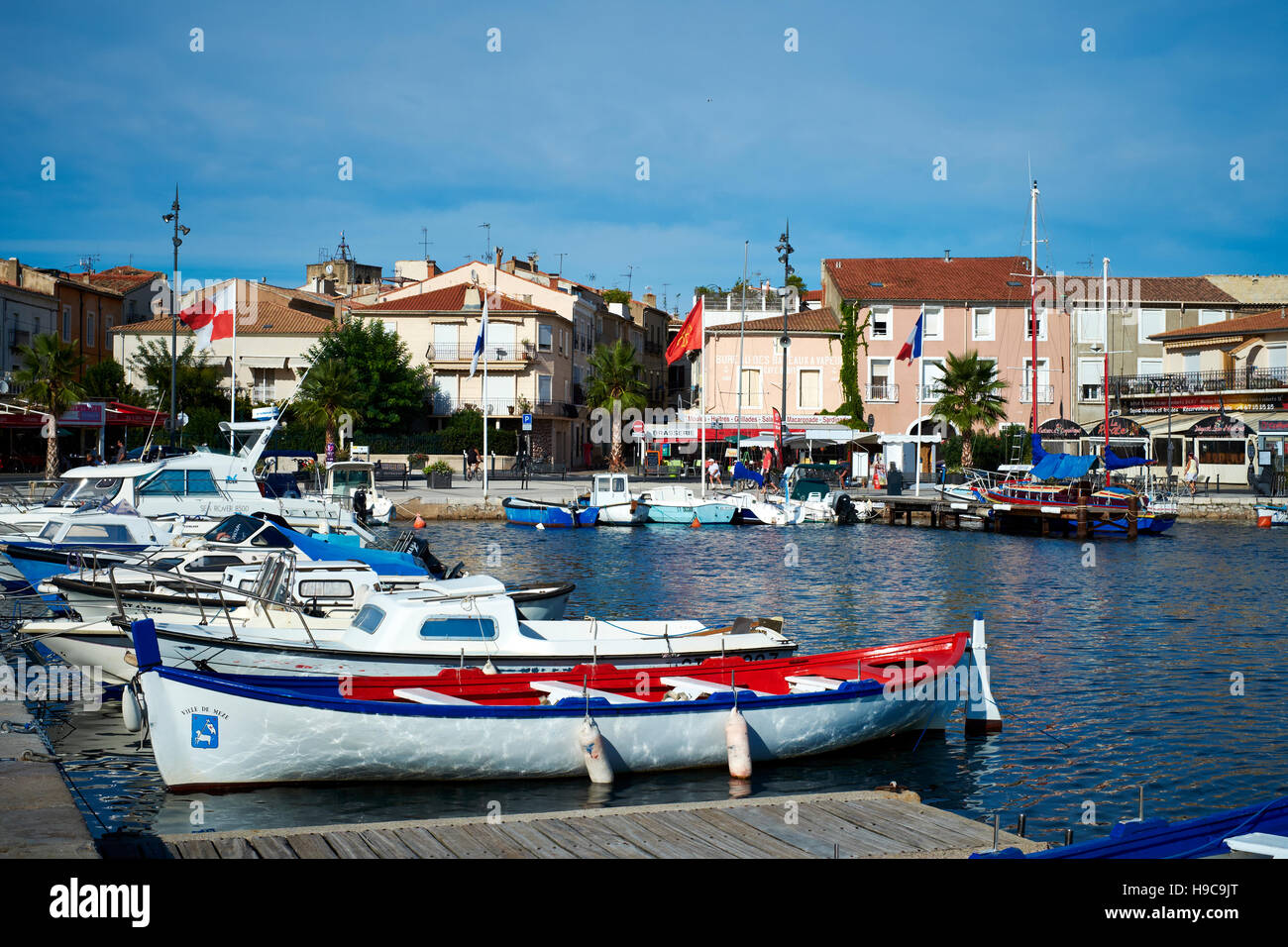 Meze france hi-res stock photography and images - Alamy