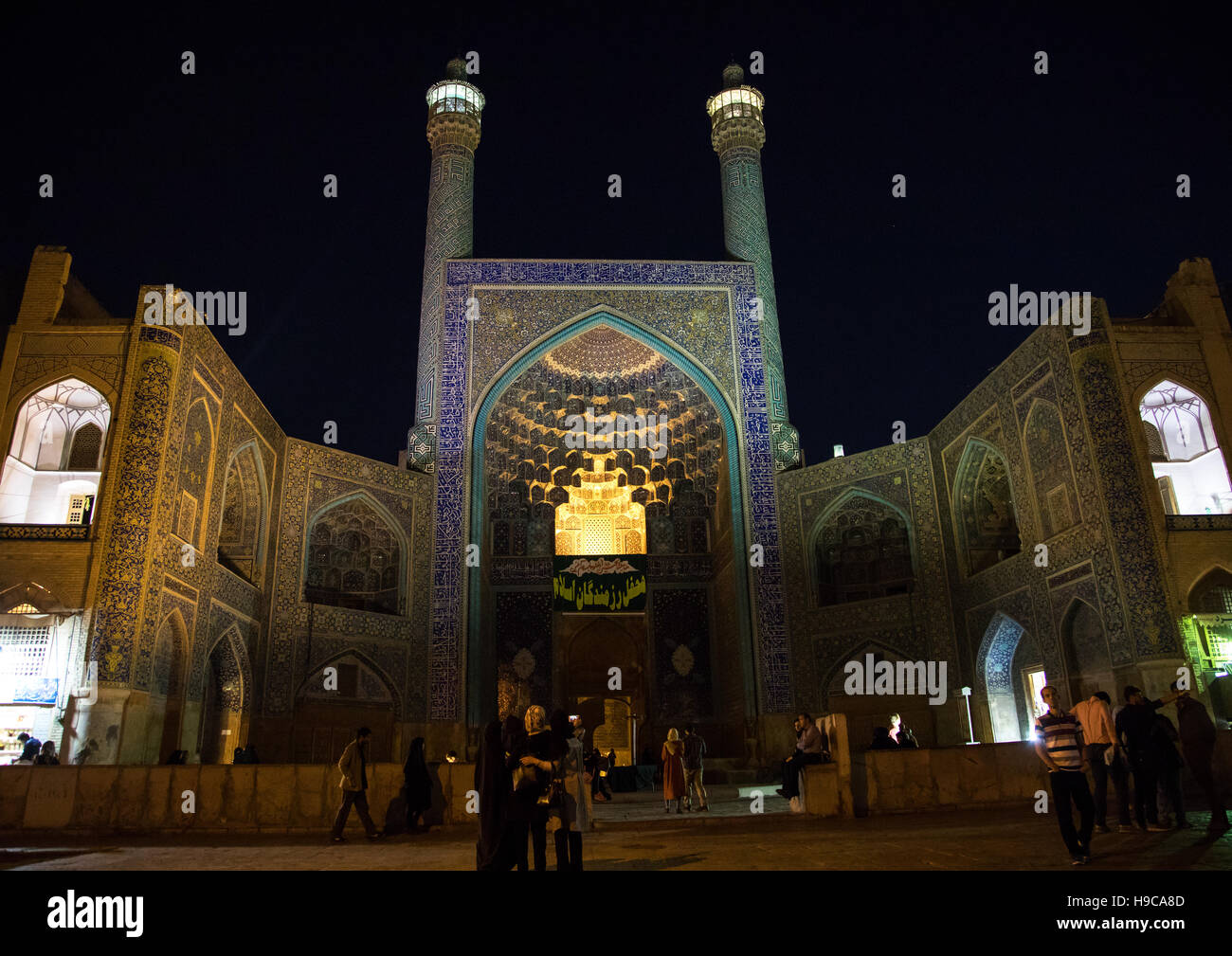 The shah mosque on naghsh-i jahan square at night, Isfahan province ...