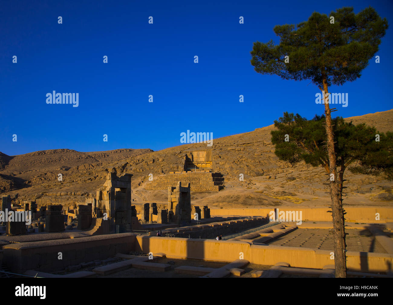 The site of persepolis, Fars province, Marvdasht, Iran Stock Photo - Alamy