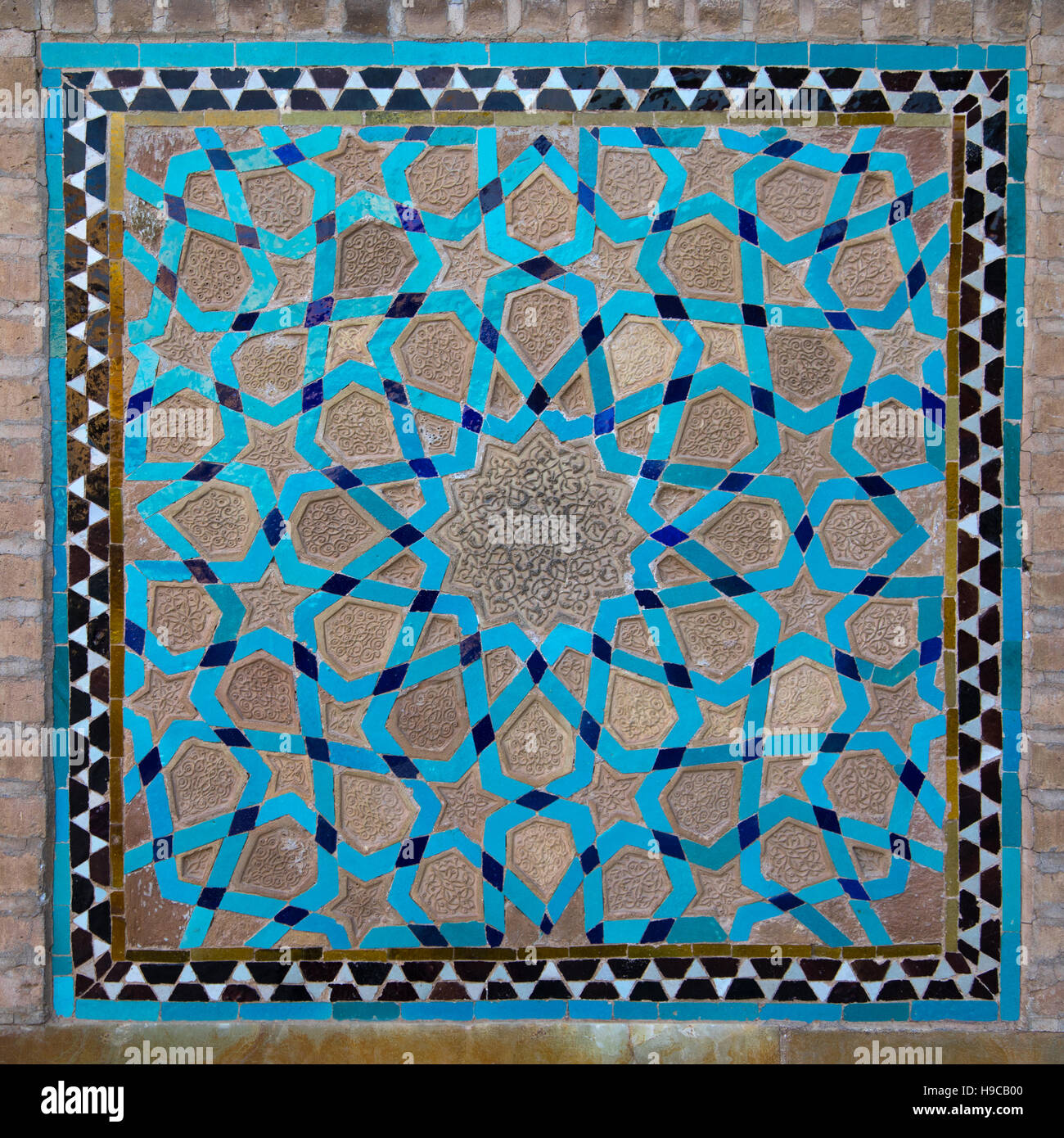 Mosaic pattern with ceramic tiles in jameh masjid or friday mosque ...