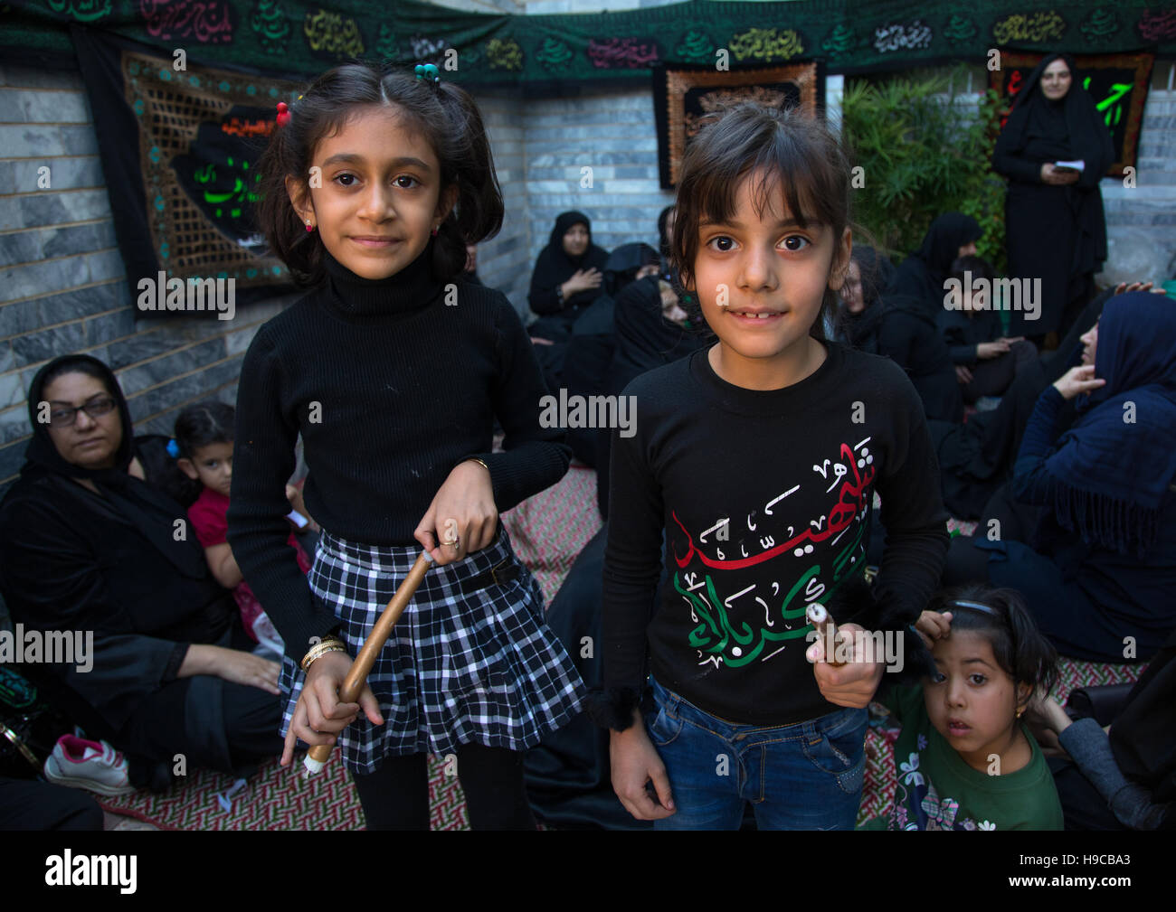 Shia muslim women girls ashura hi-res stock photography and images - Alamy